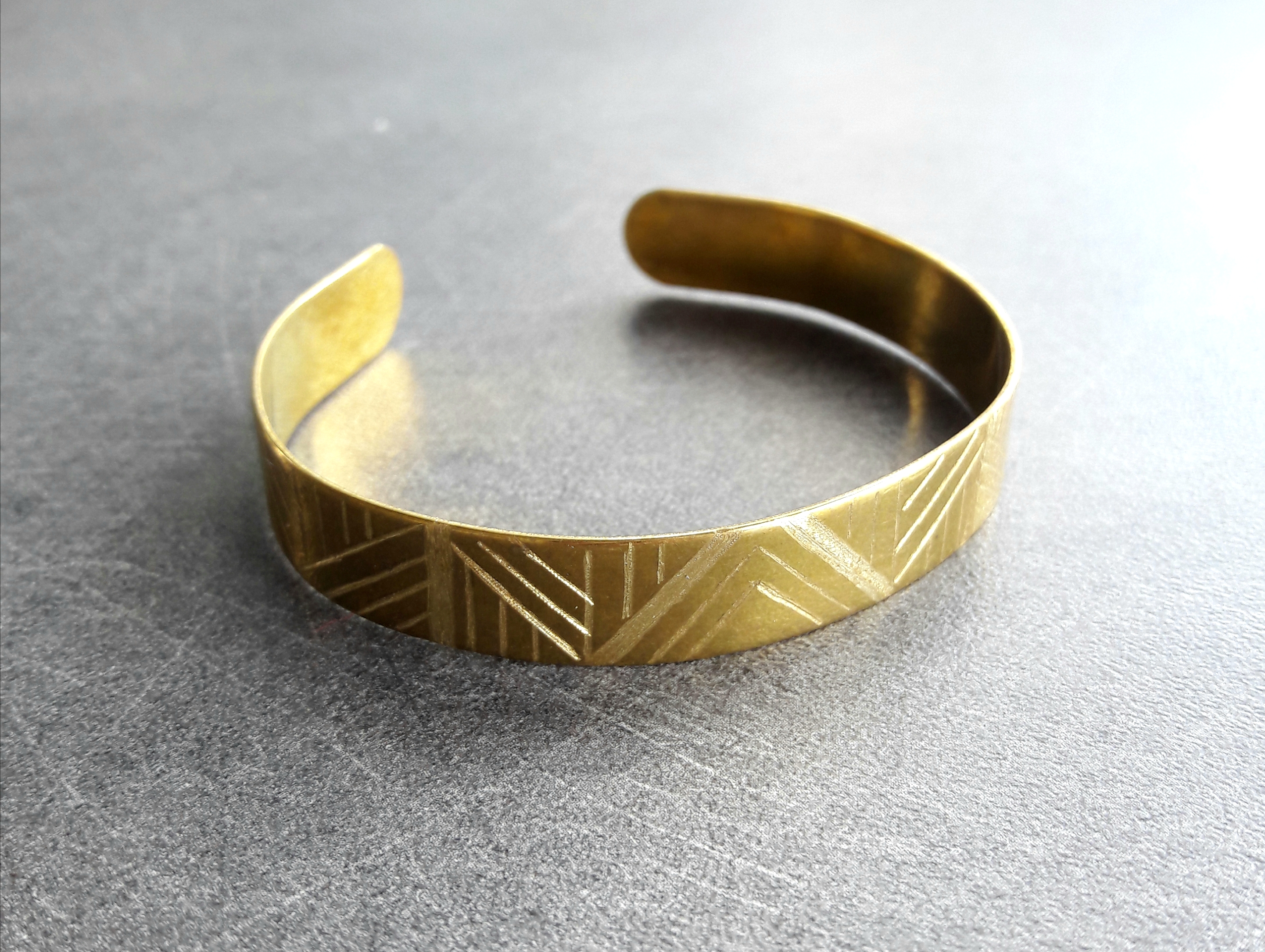 Création Laiton/Doré